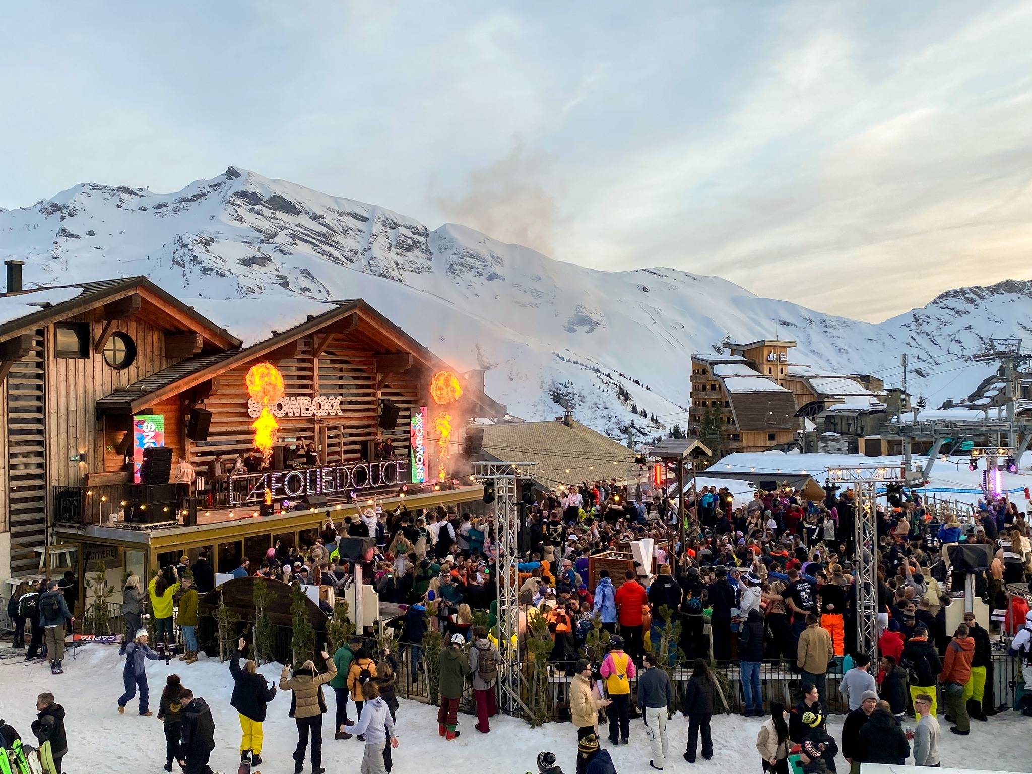 Apres Ski In Avoriaz | Best Bars & Pubs - flexiski